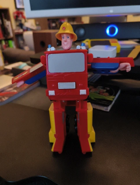 FIREMAN SAM JUPITER Transformer Transforming Fire Engine Toy ...