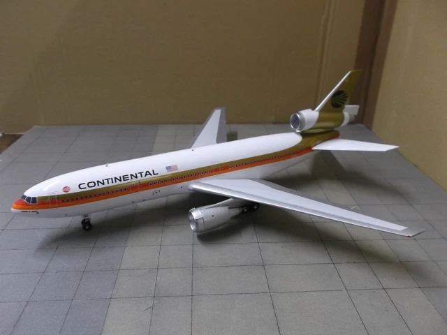MCDONNELL DOUGLAS DC-10 N12061 Continental 1:200 scale model ...