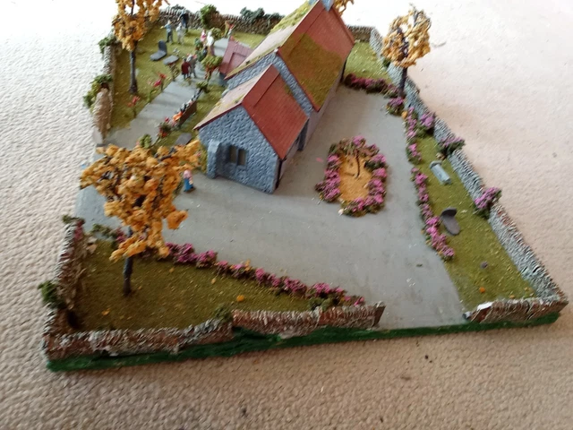 OO GAUGE CHURCH Yard Diorama Model Railway £10.80 - PicClick UK
