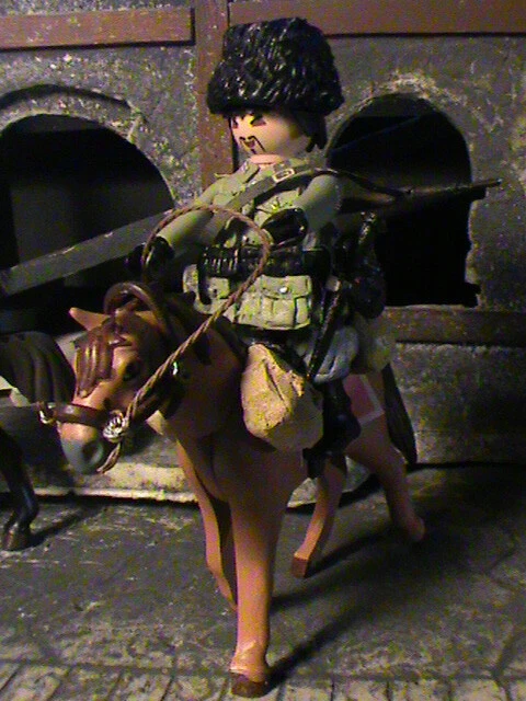 PLAYMOBIL CUSTOM SUBOFFICIEL. Cosaque (Yougoslavie-1944) Ref-0683 Bis ...