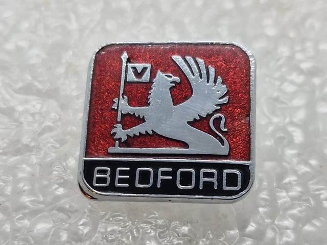 1990S 3M CAR Logo pin badge World Championships Grand Prix Race Racing ...