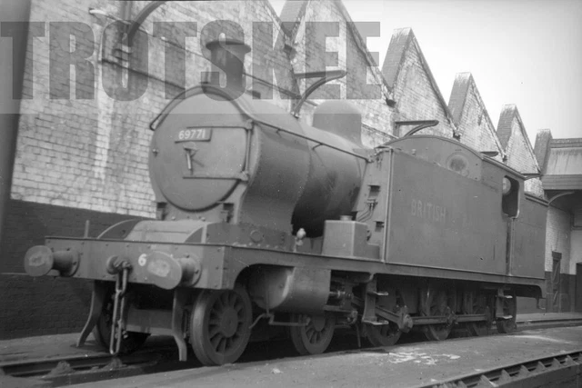 LARGER NEGATIVE BR British Railways Steam Loco 69771 Class A7 Cudworth ...