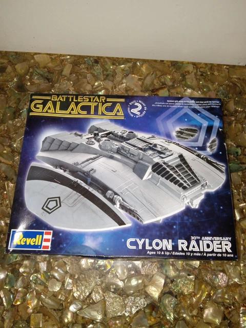 REVELL BATTLESTAR GALACTICA Cylon Raider 30th Anniversary Model Kit 85 ...