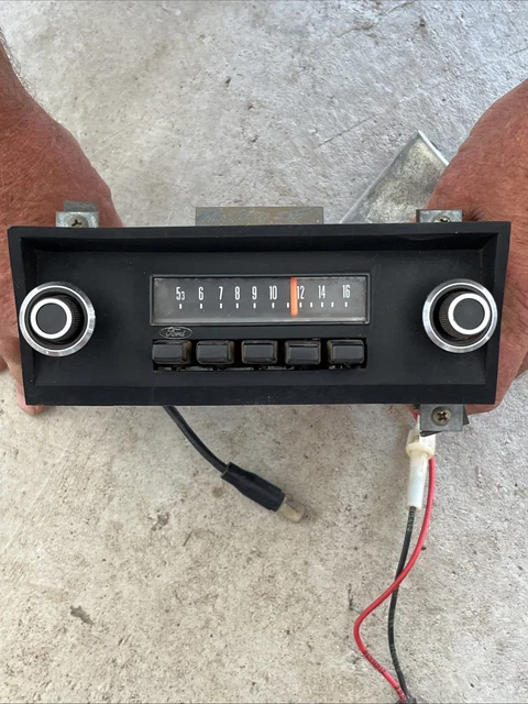 FORD FALCON XA XB Superfringe Radio $300.00 - PicClick AU