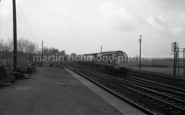 MANNINGTREE CLASS 37 D6968 1970's Railway Negative RN287 £3.99 ...