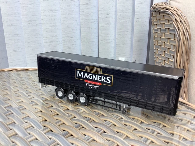 CORGI MODEL TRUCK 1:50 scale - CODE 3 MAGNERS CURTAINSIDE TRAILER £19. ...