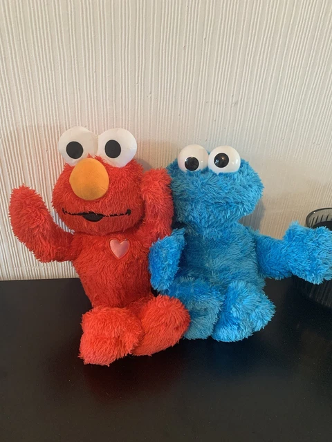 SESAME STREET PLUSH Bundle Moving Elmo And Cookie Monster £16.32 ...