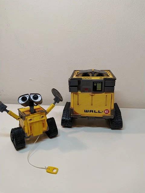 DISNEY PIXAR WALL-E Transforming Robot Pop Out Figure Thinkway & Mini ...