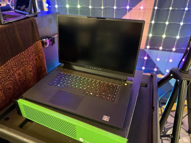 ALIENWARE M17 AMD R5 4k, Radeon RX 6850M XT 32GB Ryzen 9 Series $1,100. ...