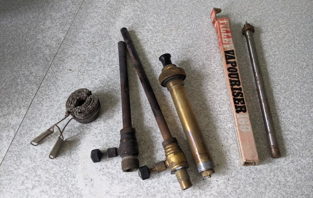 VINTAGE TILLEY LAMP Items- Vapourisers Controls - Pump - Etc £45.00 ...
