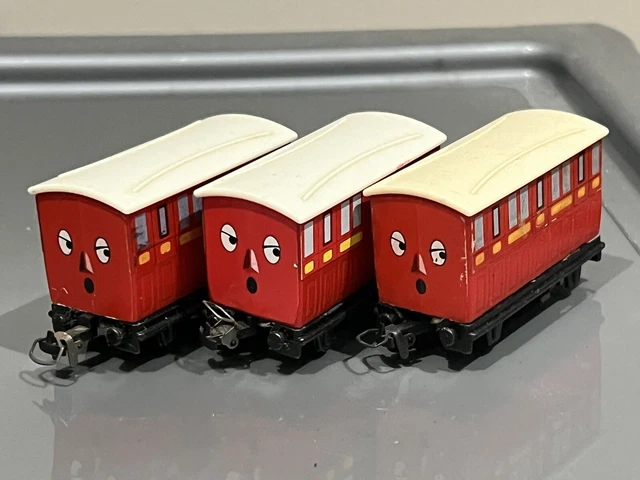 3 PECO N Gauge Thomas the Tank Engine Red Narrow Gauge Coaches Custom ...