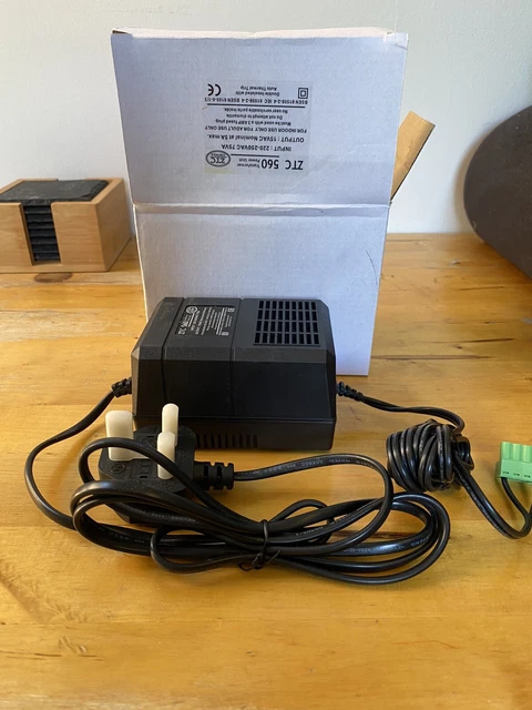 ZTC DCC 560 Command station Digital Controller Transformer Power Unit £ ...