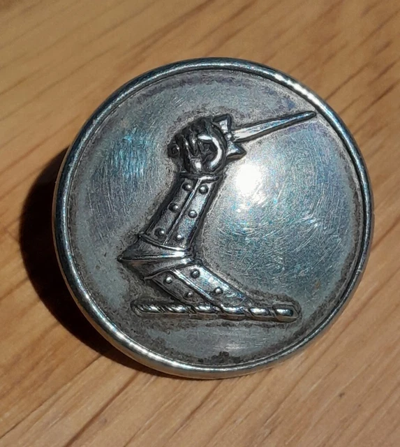 ANTIQUE LIVERY BUTTON Alexander family embowed arm armour late 1800's £ ...