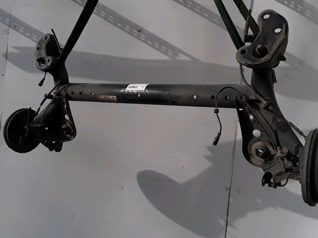 TRAVERSE DE SUSPENSION ARRIERE OCCASION FORD FIESTA VI DIESEL 1.4L 71ch ...