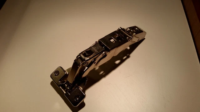 BLUM ZERO PROTRUSION, Clip Top 155 Grad Öffnung, 71T7500N EUR 7,38 ...