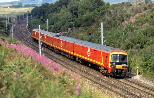 ORIGINAL 35MM RAIL Slide Class 325 325002 Nr Tebay 1 7 97 + Copyright £ ...