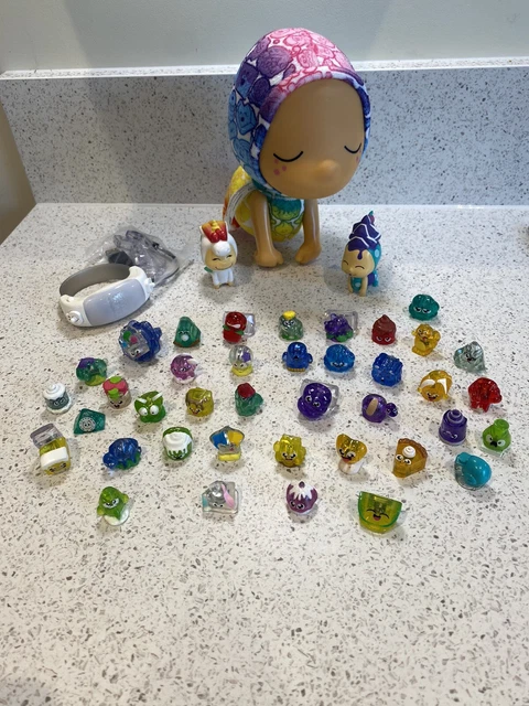 HASBRO HANAZUKI BUNDLE ~ Wrist Band ~ Mini Figures ~ Plush Toy & Charms ...