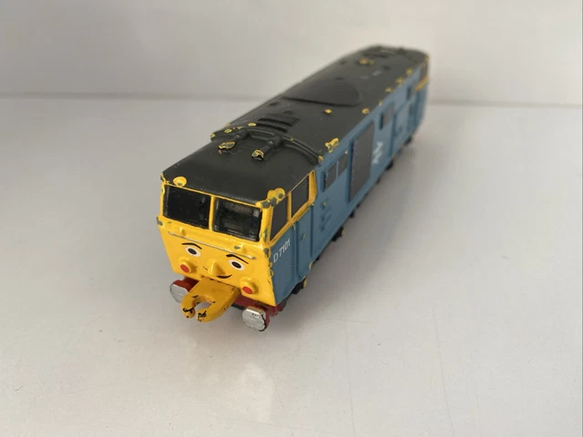 ERTL THOMAS THE Tank Engine & Friends Train D7101 BEAR RARE £45.99 ...