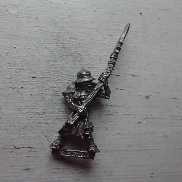 CITADEL WARHAMMER CLASSIC 80s Undead Skeleton Warrior C EUR 7,75 ...