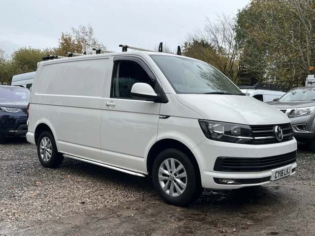 VOLKSWAGEN TRANSPORTER T28 Highline TDI BlueMotion Technology Panel van ...