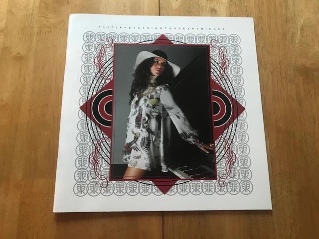 ALICIA KEYS “AS I Am” Tour Book Music Concert 2008 Memorabilia Rare ...