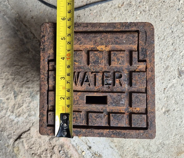 VINTAGE OLD STYLE Cast Iron Water Meter Tap Cover old rare 1930's £42. ...