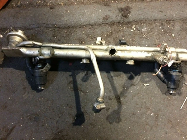 BMW 318I E36 E46 M43 Injector Fuel Rail With Injectors 1435910 £30.00 ...