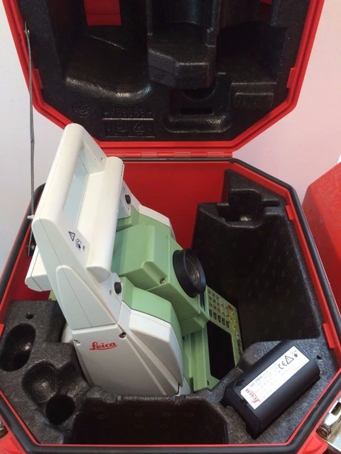 LEICA TS30 0.5 Survey Robotic Total Station and RX1250TC Controller £ ...