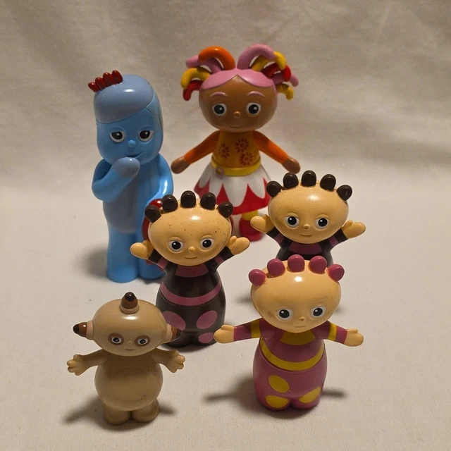 IN THE NIGHT GARDEN Plastic Toy Figures IGGLE piggle , Upsy Daisy ...