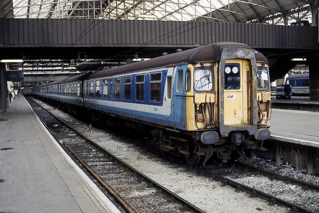 BRITISH RAIL 309613 Manchester Piccadilly 1995 Rail Photo £2.70 ...