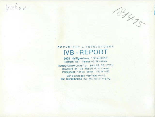 VOLVO 244 DL Limousine Ausstellung Pressefoto Foto Fotografie Auto Heck ...