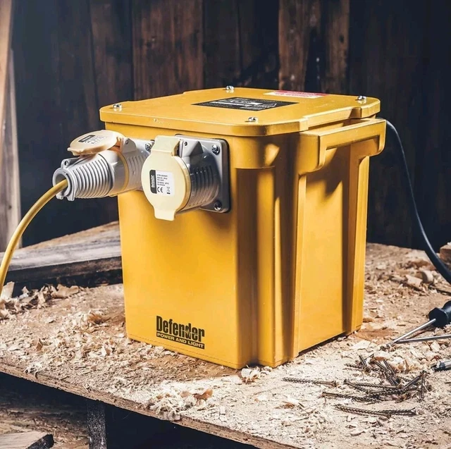 DEFENDER 5KVA PORTABLE Transformer 16A / 32A 110V E205042 £100.00 ...