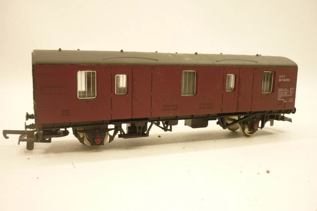 LIMA 00 GAUGE BR CCT PARCEL VAN - MAROON - 320357, r £5.99 - PicClick UK