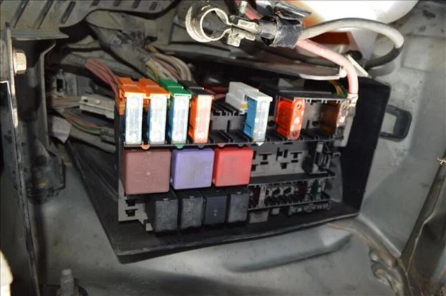 BOITIER PYROTECHNIQUE POUR RENAULT SCENIC 1.9 DCI (JA05 JA1F) 73837 EUR ...