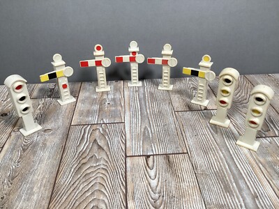 THOMAS THE TANK Engine Trackmaster Vintage Signs / Signals Set - 8 x In ...