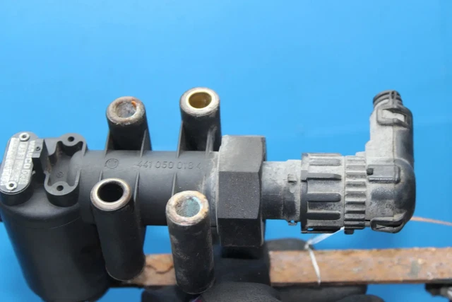 WAY SENSOR SENSOR Air suspension level air spring valve MAN L2000 Built ...