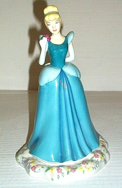 ROYAL DOULTON Walt Disney Princesses Showcase Collection Cinderella - DP.1 £38.15 - PicClick UK