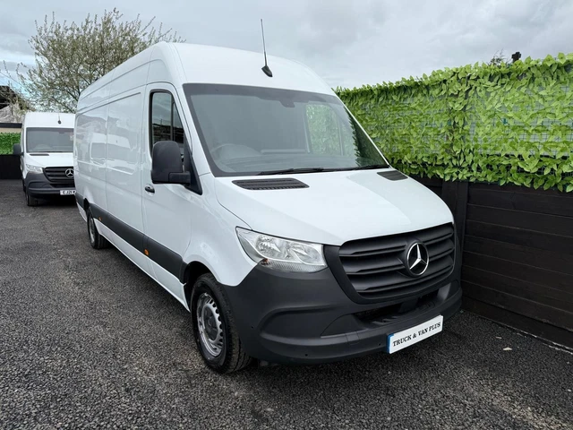 2020 MERCEDES-BENZ SPRINTER 2.0 315 CDI Progressive RWD L3 H2 Euro 6 (s ...