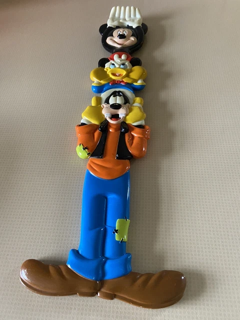 DISNEYLAND PARIS BACK Scratcher Mickey Mouse, Donald Duck, Goofy 38 cms ...