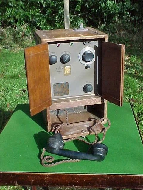 WW2 RAF PORTABLE Radio Transmitter Telephone Receiver : 10D/78 £159.99 ...