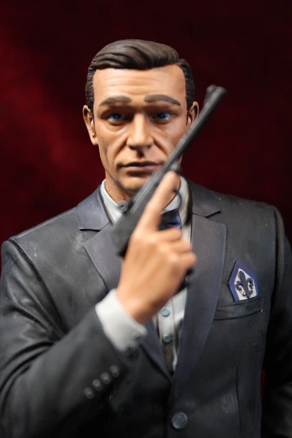 PAINTED BUST 200 mm scale of Sean Connery as 007 James Bond circa 1963 ...
