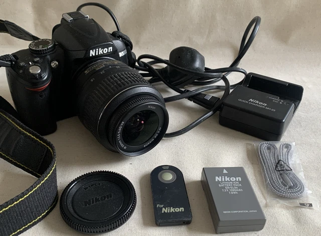 NIKON D3000 DSLR Camera with 18-55mm AF-S DX VR NIKKOR Lens, Charger ...