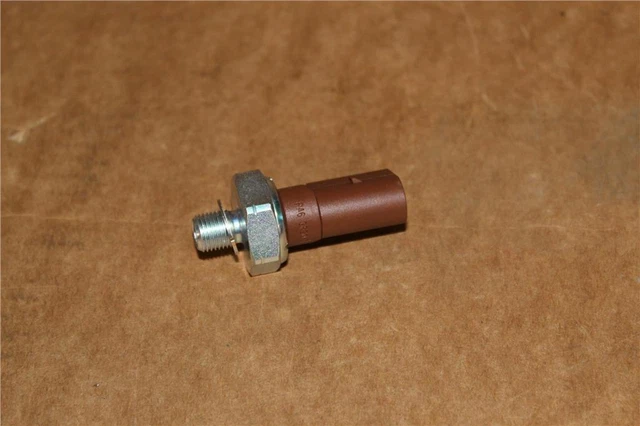 VW SKODA VARIOUS Diesel Oil Pressure switch 04L919081B New Genuine VW part £17.98 - PicClick UK