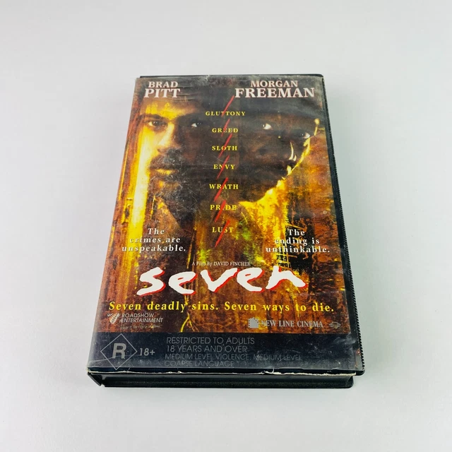 SEVEN VHS VIDEO TAPE (1995) Brad Pitt, Morgan Freeman DAVID FINCHER ...