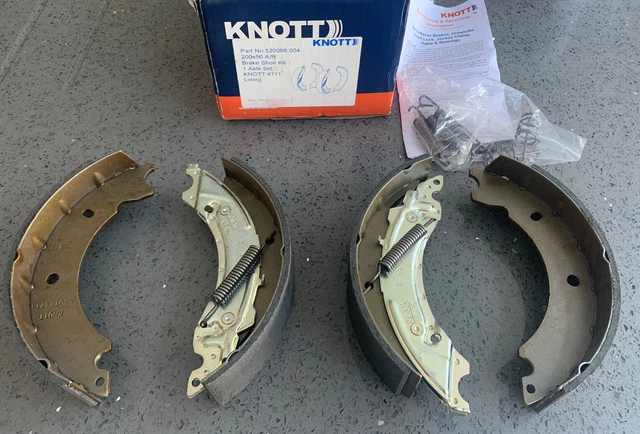GENUINE KNOTT BRAKE Shoe Kit / Axle set 520066.004 KNOTT 4711 200x50 ...