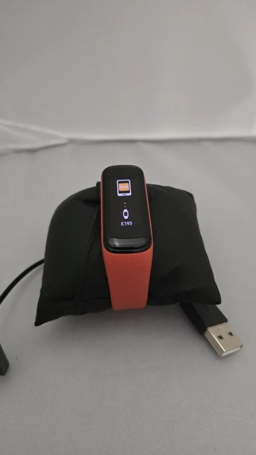 SAMSUNG GALAXY FIT 2 (SM-R220) Smart WATCH, Red £9.99 - PicClick UK