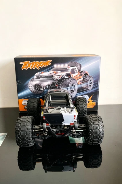 RC CAR 1/10 Brushless 3S Powerhouse 80kmh 4x4 All Terrain 3 Batteries ...