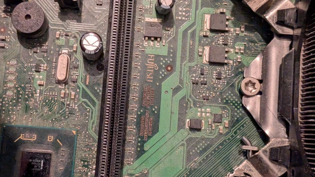 FUJITSU PC DESKTOP Gaming Motherboard LGA 1155 Socket + I5 2400 READ ...