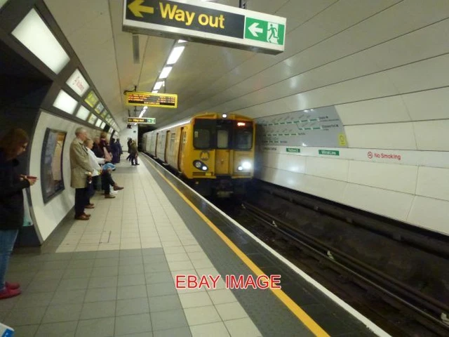 PHOTO MERSEYRAIL (Rail Operator) Class 508 508015 Train 2013 - James ...