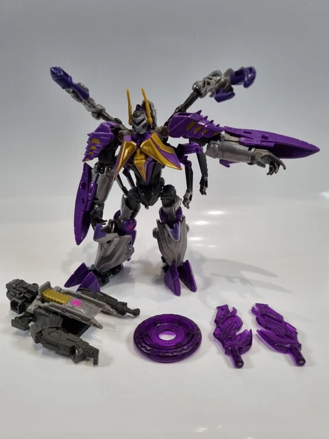 KICKBACK TRANSFORMERS GENERATIONS Deluxe Class Fall of Cybertron Action ...